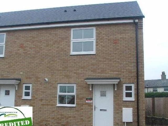 2 bedroom house for rent in Livingstone Road Yaxley PE7 3AE PE7