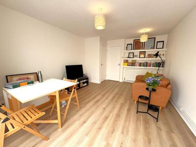 2 bedroom house for rent in Linnet Close, Pennsylvania, EX4