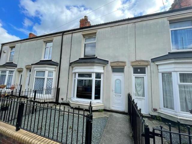 2 bedroom house for rent in Mables Villas, Holland Street, Hull, HU9