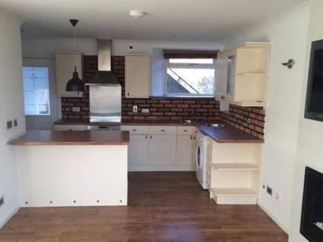 2 bedroom house for rent in Main Street Invergowrie DD2