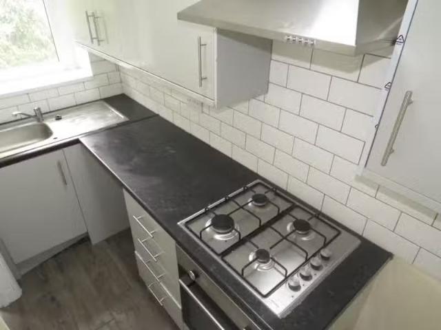 2 bedroom house for rent in Malton Street, HALIFAX, HX3