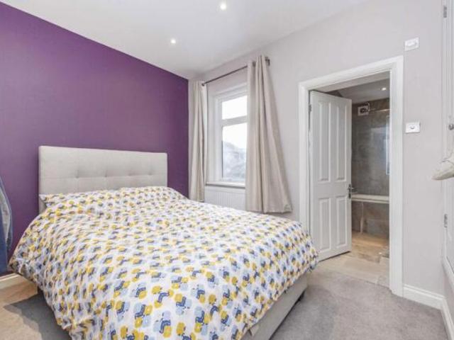 2 bedroom house for rent in Marian Road, London, SW16