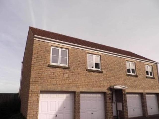 2 bedroom house for rent in Marleys Way Frome Somerset BA11