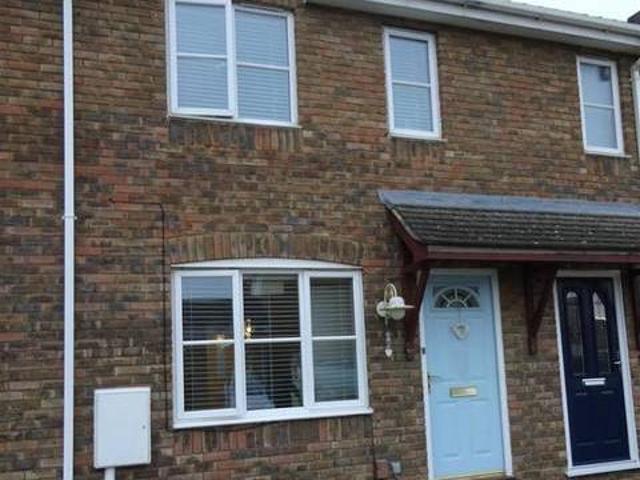 2 bedroom house for rent in Sallow Close Chatham ME4