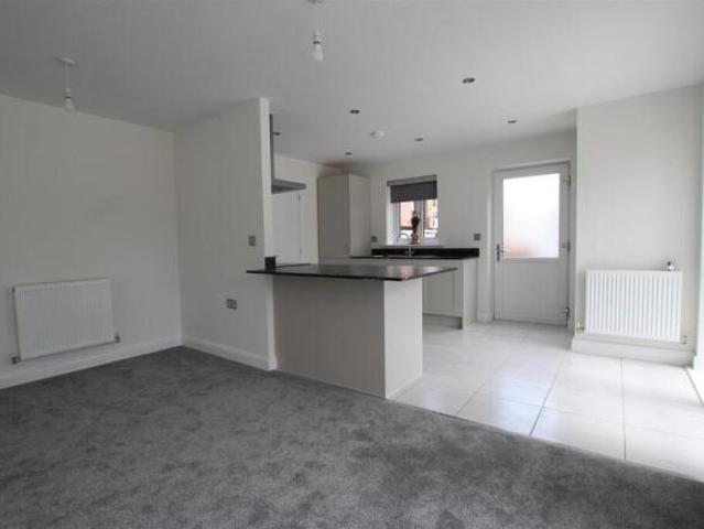 2 bedroom house for rent in Scotts Square, Hull, HU1