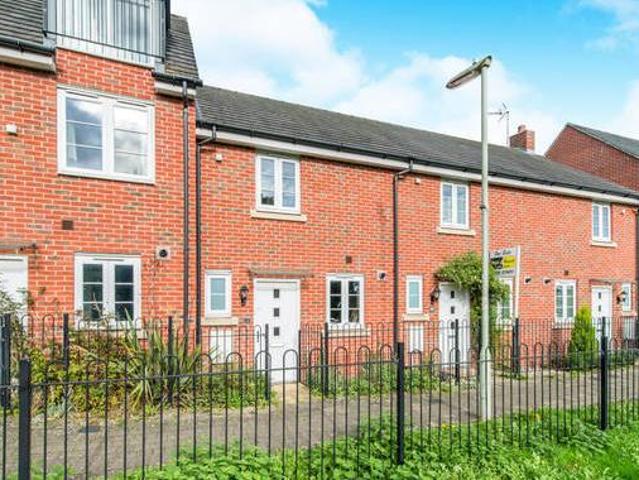 2 bedroom house for rent in Sinclair Drive Basingstoke RG21