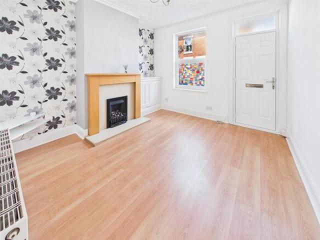 2 bedroom house for rent in Spring Street, Derby, DE22
