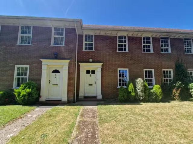 2 bedroom house for rent in St Georges Place, St Margarets at.