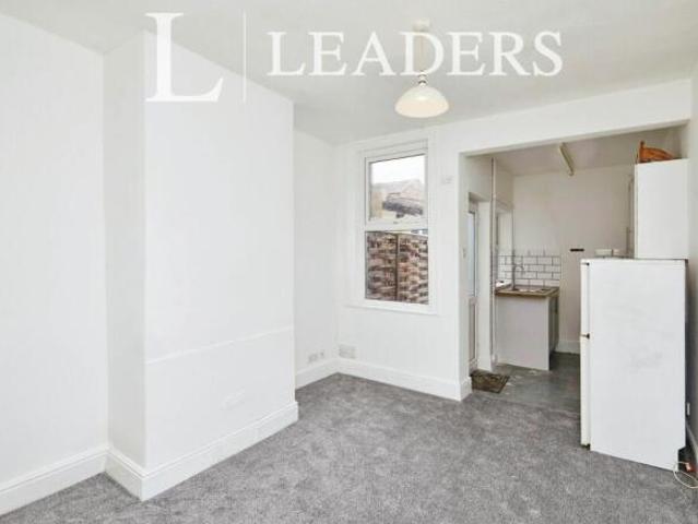 2 bedroom house for rent in Peel Street, Derby, DE22