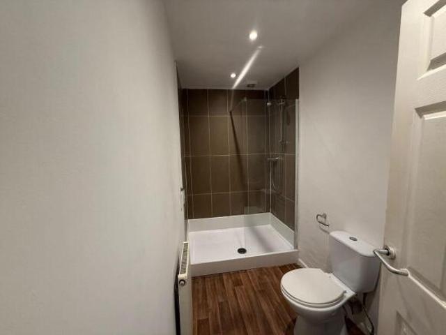 2 bedroom house for rent in Penarth Road, Grangetown, Cardiff, CF11