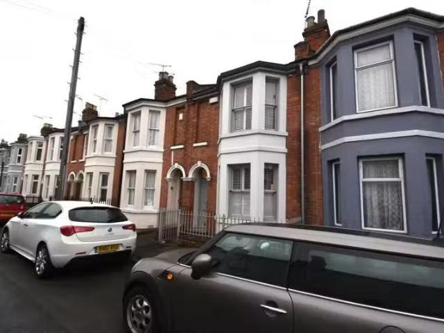 2 bedroom house for rent in Plymouth Place, Leamington Spa, CV31