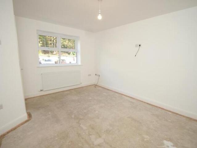 2 bedroom house for rent in Pudsey Road, Leeds, West Yorkshire, UK, LS13