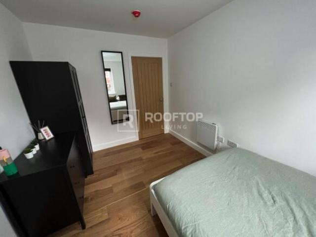 2 bedroom house for rent in Royal Park Road, Leeds, LS6