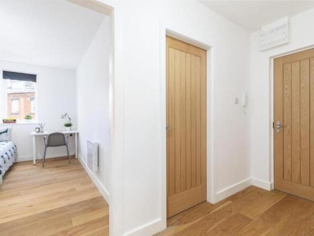 2 bedroom house for rent in Royal Park Road, Leeds, LS6