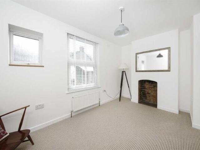 2 bedroom house for rent in Red Lion Place, Shooters Hill, SE18