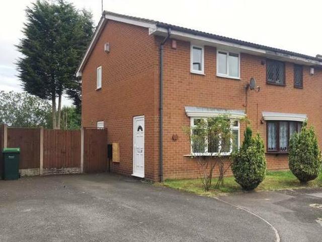 2 bedroom house for rent in Redwood Drive Tividale OLDBURY B69