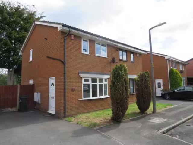 2 bedroom house for rent in Redwood Drive, B69