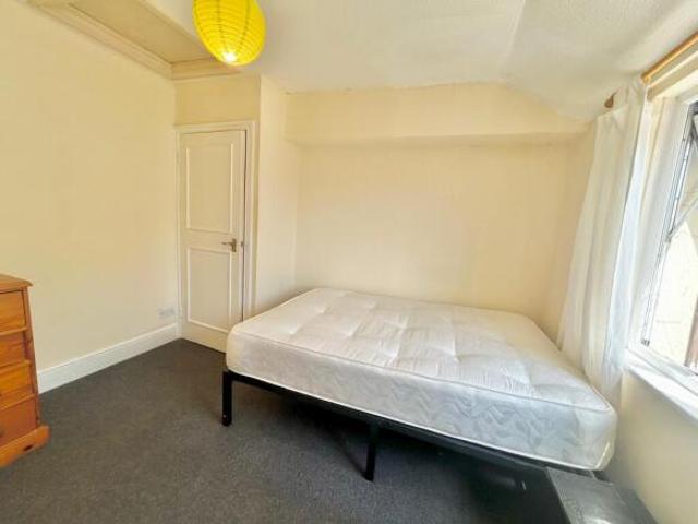 2 bedroom house for rent in Richmond Road, Cardiff, CF24