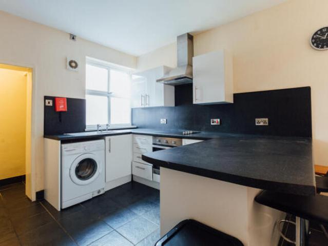 2 bedroom house for rent in Ryde Street, Hull, HU5