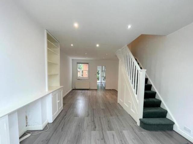 2 Bedroom House For Rent In Wood Green