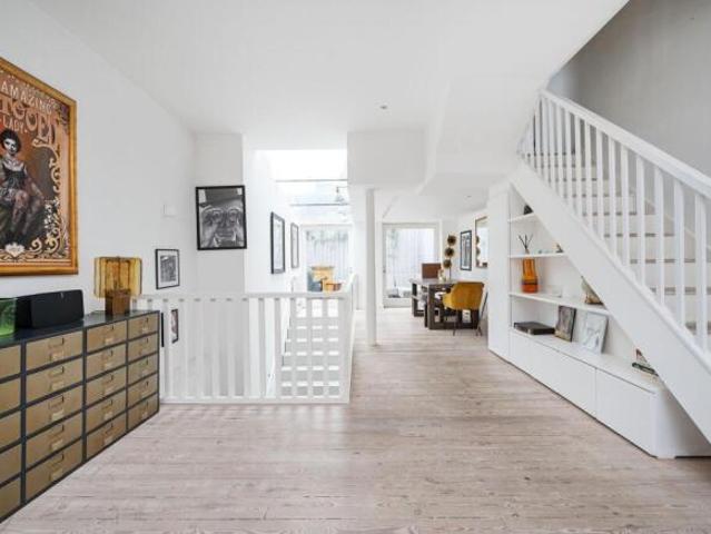 2 bedroom house for rent in Wellington Row, E2, Shoreditch, London, E2