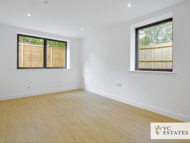 2 bedroom house for rent in Westmoreland Road, Bromley, BR2
