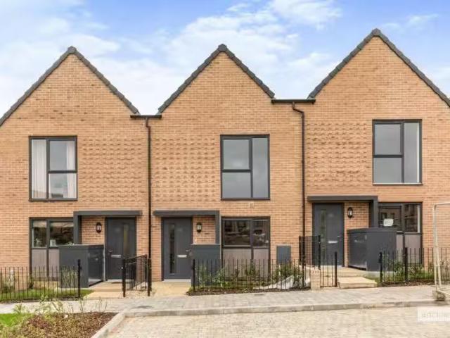 2 bedroom house for rent in Wildflower Avenue, BS13
