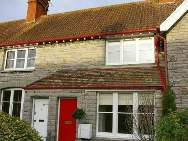 2 bedroom house for rent in Wilfrid Road Street BA16