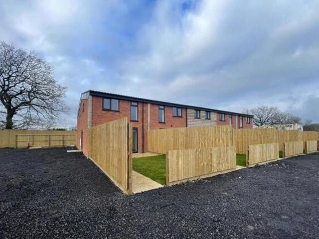 2 Bedroom House For Rent In Wychbold, Droitwich