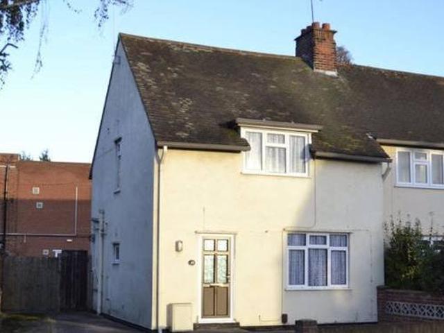 2 bedroom house for rent in Town Centre north Station CO1