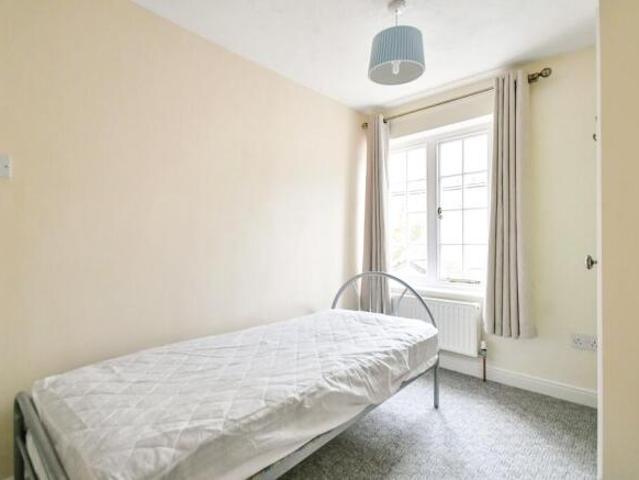 2 bedroom house for rent in Town Centre, SN1