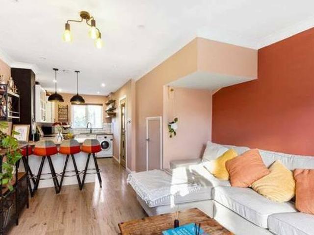 2 bedroom house for rent in Tack Mews Brockley SE4