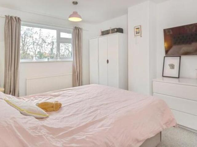 2 bedroom house for rent in Thurcroft Close, Leicester, LE2