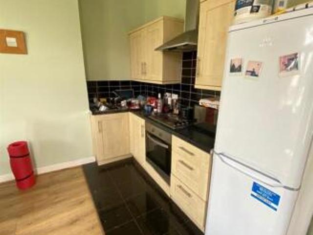 2 bedroom house for rent in The Crescent, Hyde Park, LS6
