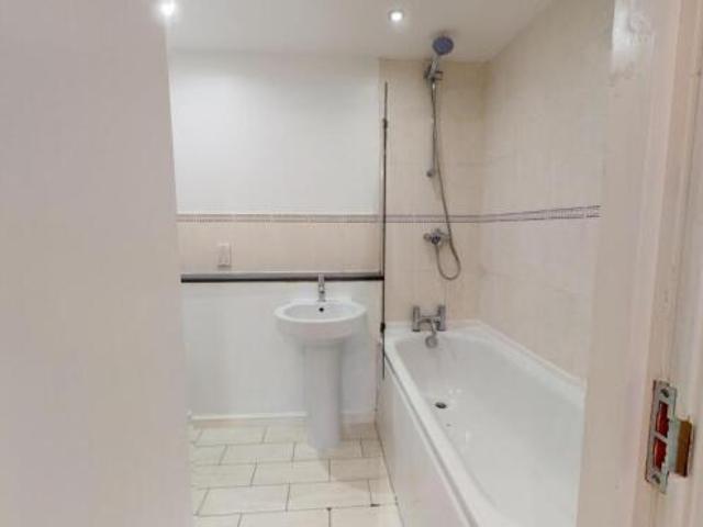 2 bedroom house for rent in The Grange, Leeds, LS6