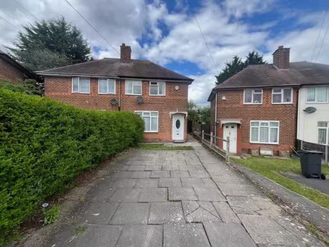 2 bedroom house for rent in The Riddings B33
