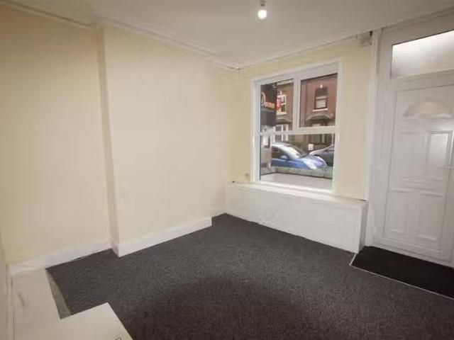 2 bedroom house for rent in Tiverton Road, Birmingham, West Mi.