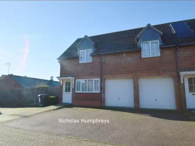 2 bedroom house for rent in Tigermoth Way, AL10