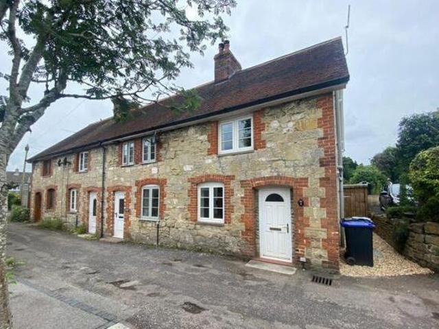 2 Bedroom House For Rent In Tisbury