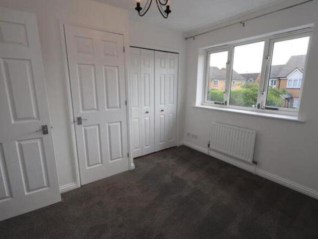 2 bedroom house for rent in Trumper Way, SL1
