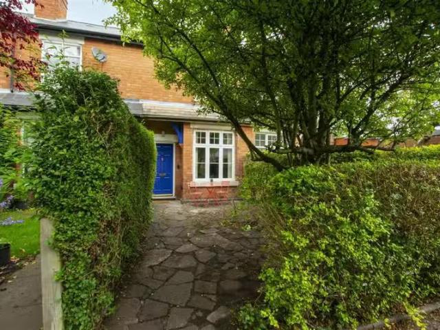 2 bedroom house for rent in Tudor Terrace, Ravenhurst Road, Bi.