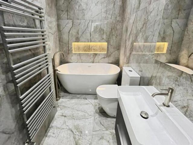 2 bedroom house for rent in Uxbridge Road, Hanwell, W7