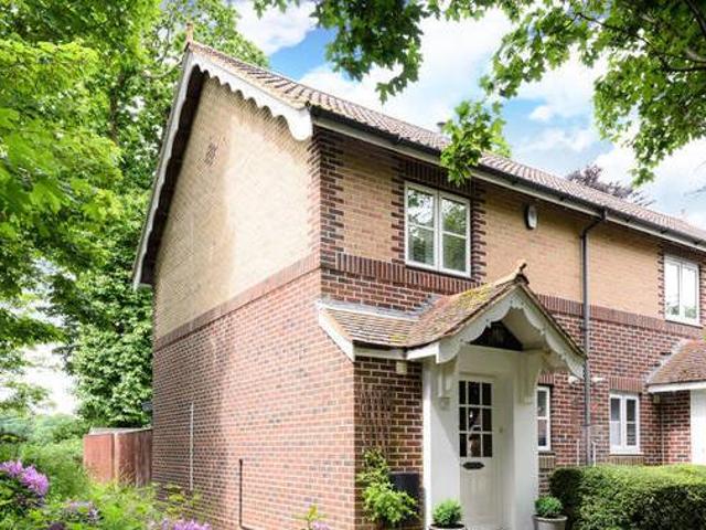 2 bedroom house for rent in Vicarage Gardens Hordle SO41