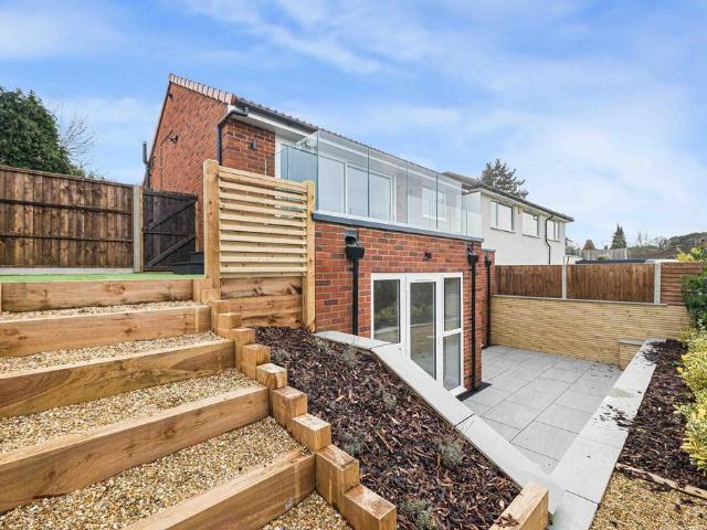 2 bedroom house for sale