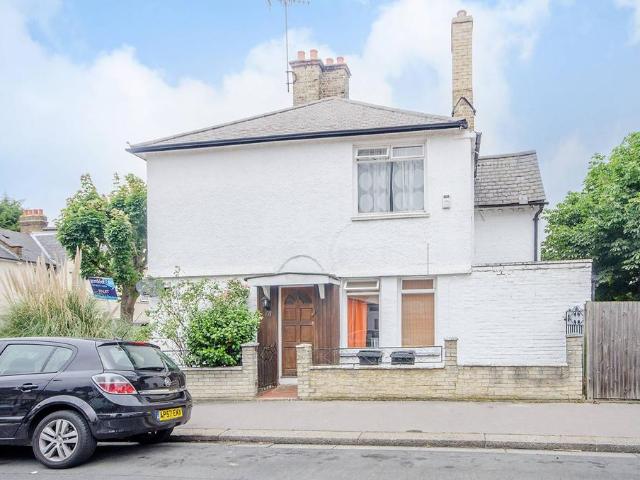 2 bedroom house for sale