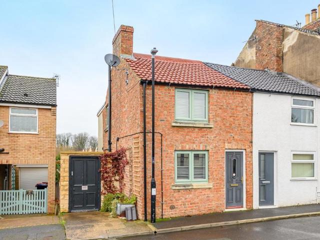 2 bedroom house for sale