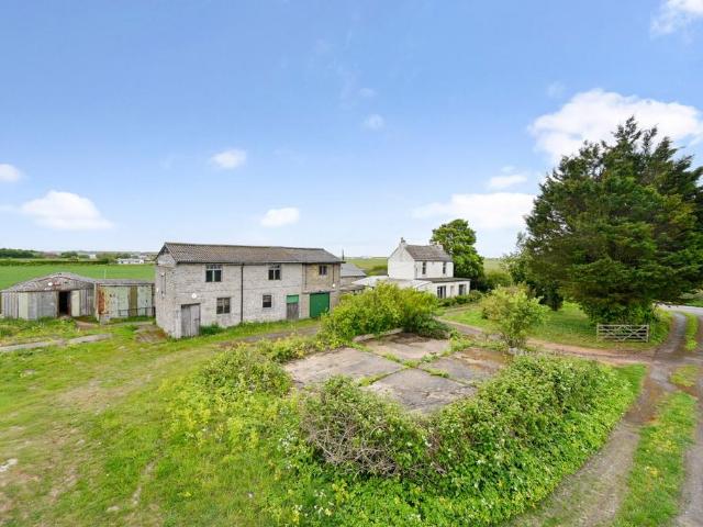 2 bedroom house for sale