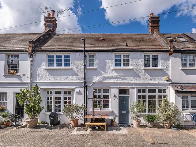 2 bedroom house for sale