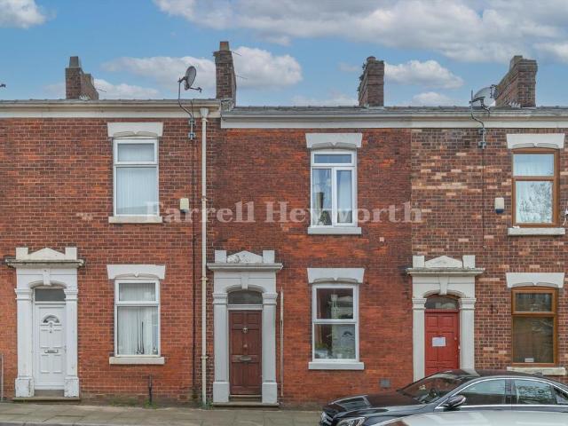 2 bedroom house for sale
