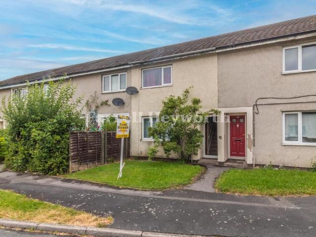 2 bedroom house for sale